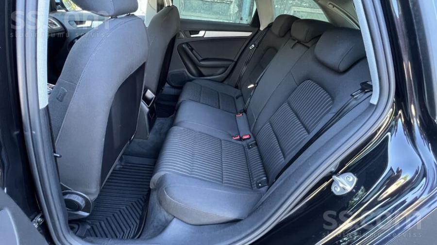 Melns Audi A4 2012 Daugavpils, ar dzinēja tilpumu 2.00 L un nobraukumu 251 tūkst. km par 7620 €, foto 14 vietnē AUTOMOTO.COM.LV