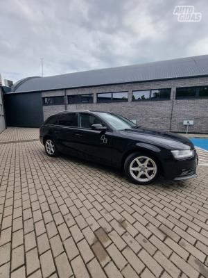 Melns Audi A4 2012 Marijampole, ar dzinēja tilpumu 2.00 L un nobraukumu 400 tūkst. km par 5300 €, foto 26 vietnē AUTOMOTO.COM.LV