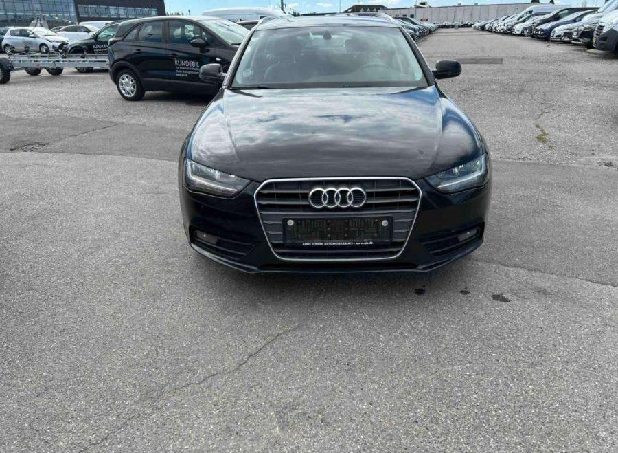 Black Audi A4 2012 in Vilnius, with an engine capacity of 1.80 L and mileage of 234 thousand km for 5300 €, photo 3 on AUTOMOTO.COM.LV