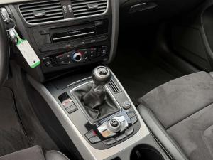 Melns Audi A4 2012 Utena, ar dzinēja tilpumu 1.97 L un nobraukumu 268 tūkst. km par 7350 €, foto 21 vietnē AUTOMOTO.COM.LV