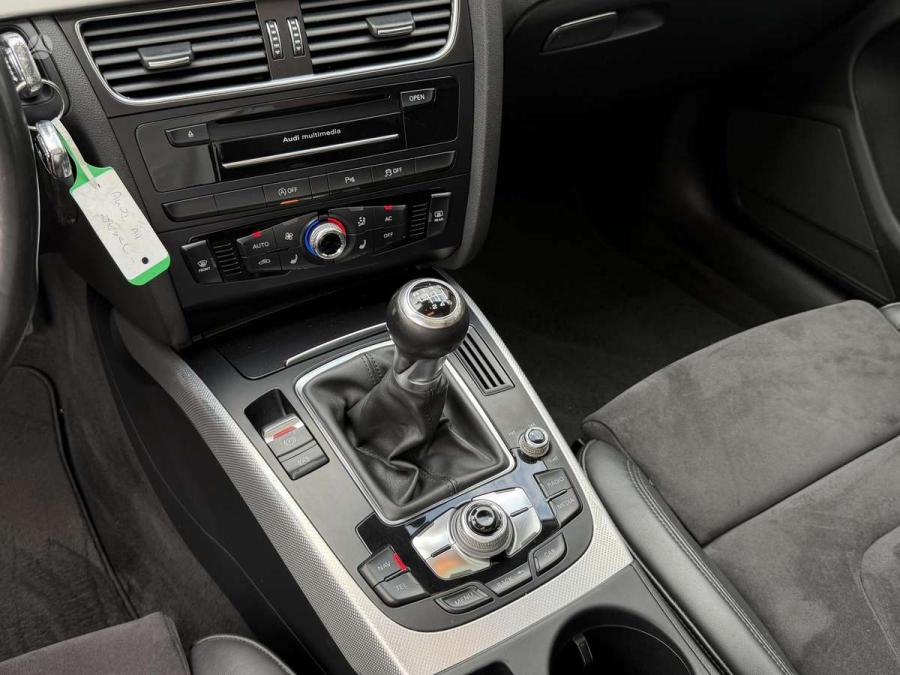 Melns Audi A4 2012 Utena, ar dzinēja tilpumu 1.97 L un nobraukumu 268 tūkst. km par 7350 €, foto 21 vietnē AUTOMOTO.COM.LV