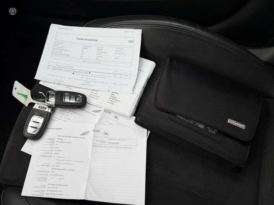 Melns Audi A4 2012 Utena, ar dzinēja tilpumu 1.97 L un nobraukumu 268 tūkst. km par 7350 €, foto 35 vietnē AUTOMOTO.COM.LV