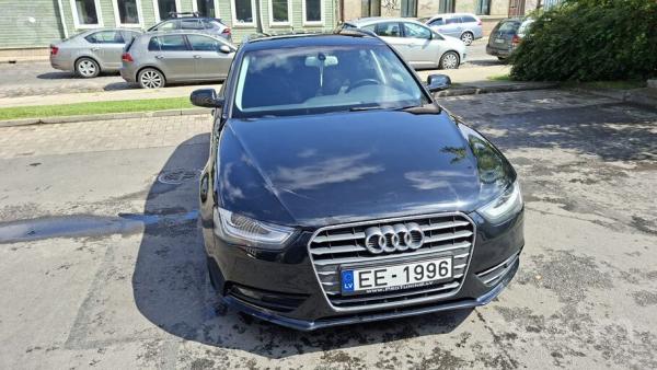 Black Audi A4 2012 in Riga, with an engine capacity of 2.00 L and mileage of 261 thousand km for 7650 €, photo 3 on AUTOMOTO.COM.LV