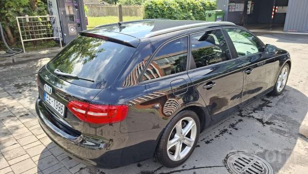Black Audi A4 2012 in Riga, with an engine capacity of 2.00 L and mileage of 261 thousand km for 7650 €, photo 7 on AUTOMOTO.COM.LV