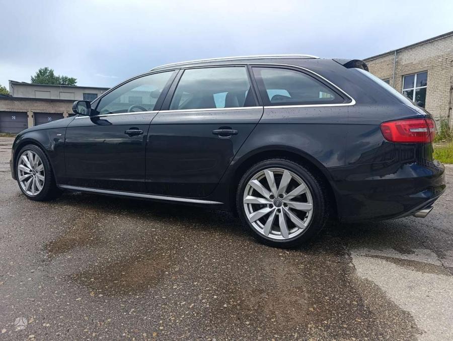 Black Audi A4 2012 in Rokiskis, with an engine capacity of 2.97 L and mileage of 313 thousand km for 8999 €, photo 4 on AUTOMOTO.COM.LV