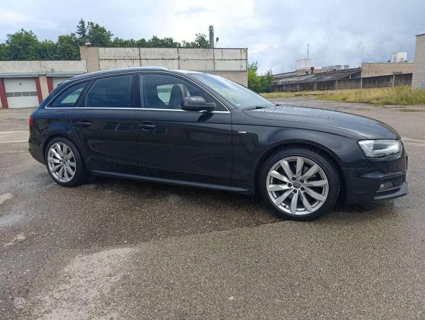 Melns Audi A4 2012 Rokiškis, ar dzinēja tilpumu 2.97 L un nobraukumu 313 tūkst. km par 8999 €, foto 9 vietnē AUTOMOTO.COM.LV