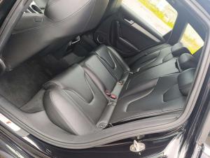 Black Audi A4 2012 in Rokiskis, with an engine capacity of 2.97 L and mileage of 313 thousand km for 8999 €, photo 24 on AUTOMOTO.COM.LV