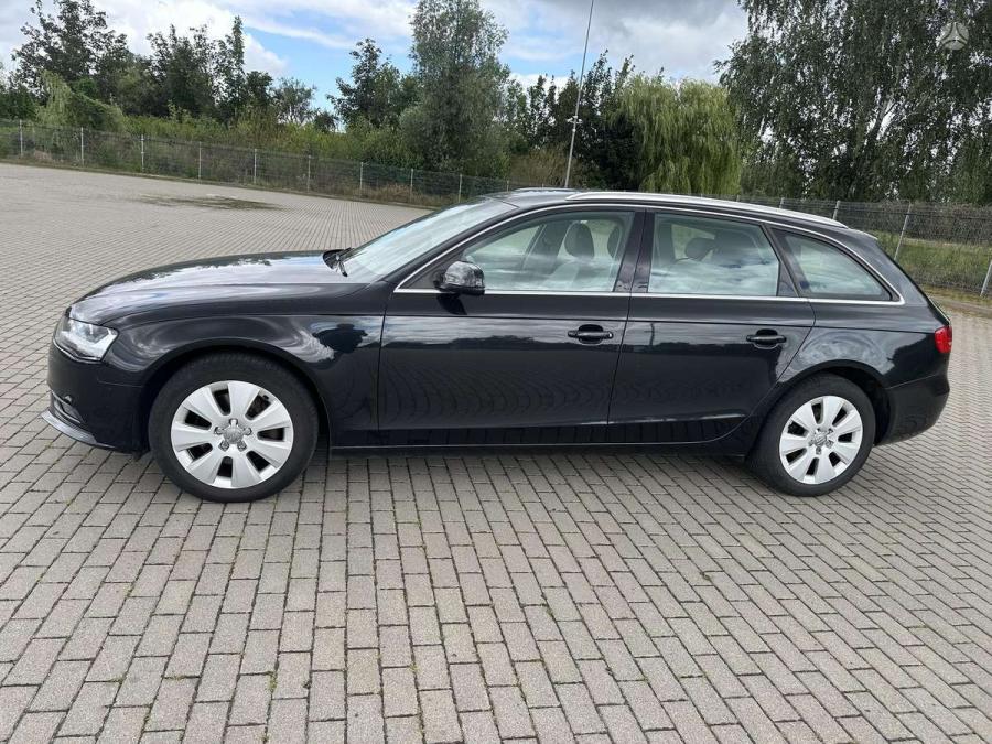 Black Audi A4 2012 in Marijampole, with an engine capacity of 3.00 L and mileage of 215 thousand km for 5250 €, photo 3 on AUTOMOTO.COM.LV