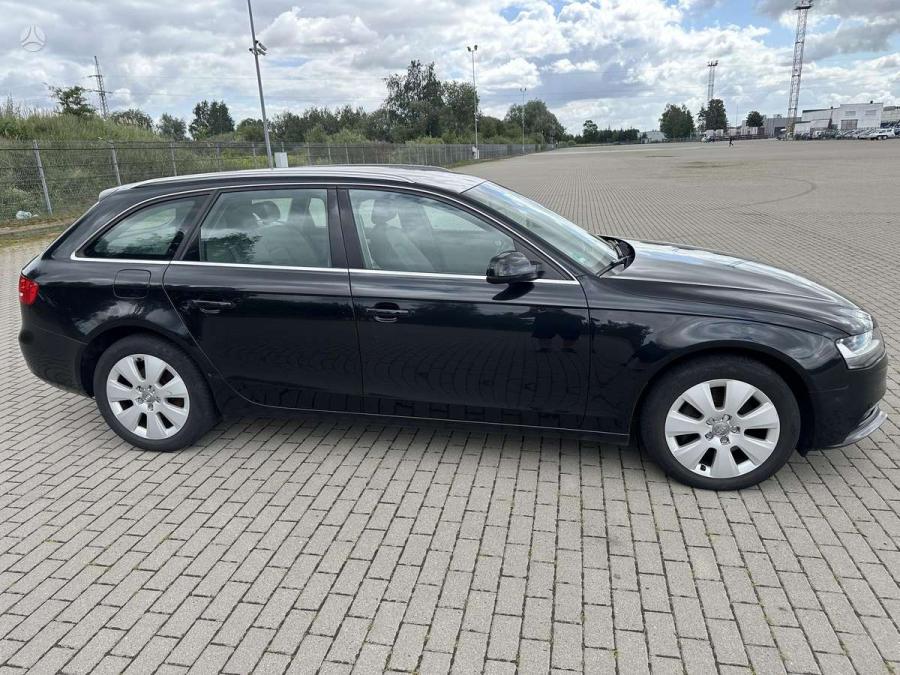 Black Audi A4 2012 in Marijampole, with an engine capacity of 3.00 L and mileage of 215 thousand km for 5250 €, photo 6 on AUTOMOTO.COM.LV