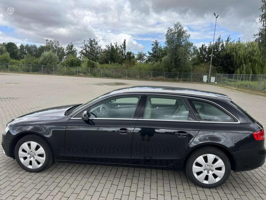 Black Audi A4 2012 in Marijampole, with an engine capacity of 3.00 L and mileage of 215 thousand km for 5250 €, photo 8 on AUTOMOTO.COM.LV