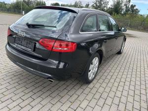Black Audi A4 2012 in Marijampole, with an engine capacity of 3.00 L and mileage of 215 thousand km for 5250 €, photo 9 on AUTOMOTO.COM.LV
