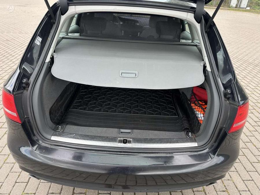 Black Audi A4 2012 in Marijampole, with an engine capacity of 3.00 L and mileage of 215 thousand km for 5250 €, photo 11 on AUTOMOTO.COM.LV