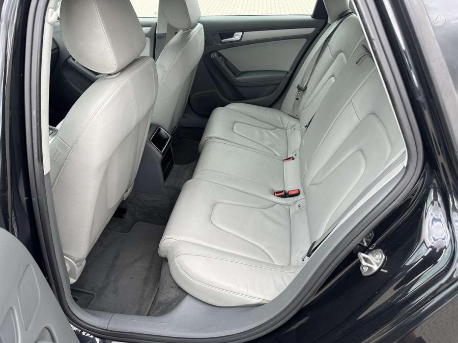 Black Audi A4 2012 in Marijampole, with an engine capacity of 3.00 L and mileage of 215 thousand km for 5250 €, photo 12 on AUTOMOTO.COM.LV