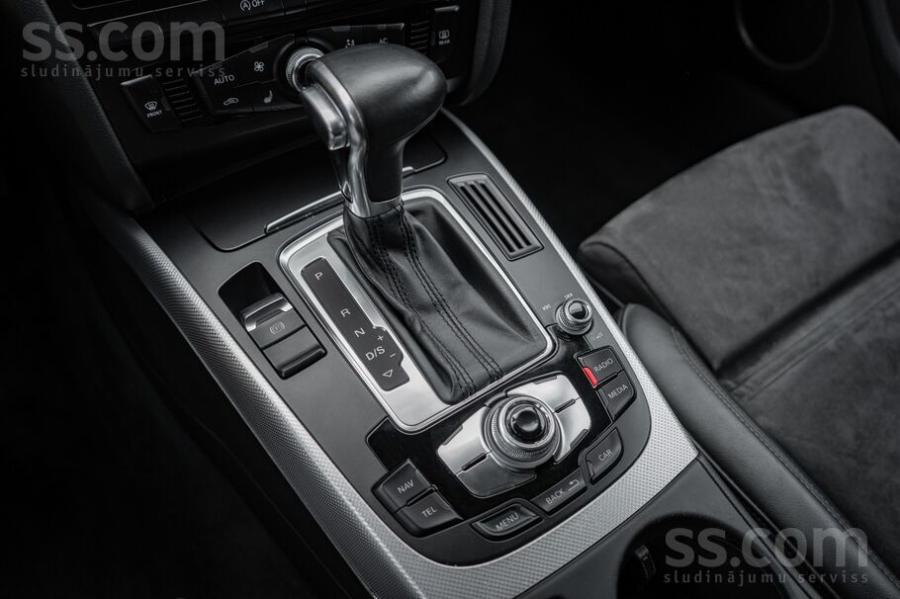 Black Audi A4 2012 in Riga, with an engine capacity of 3.00 L and mileage of 321 thousand km for 8800 €, photo 20 on AUTOMOTO.COM.LV