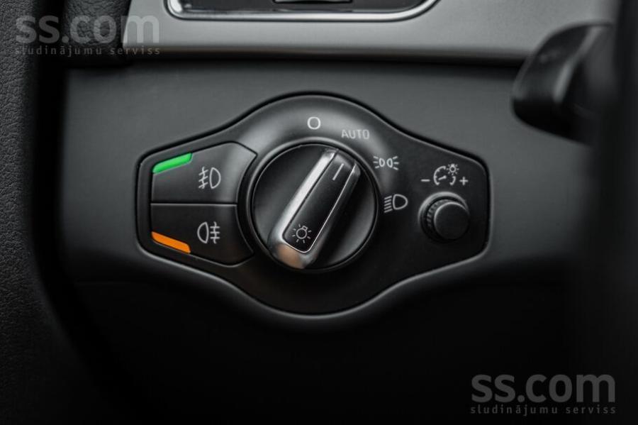 Black Audi A4 2012 in Riga, with an engine capacity of 3.00 L and mileage of 321 thousand km for 8800 €, photo 27 on AUTOMOTO.COM.LV