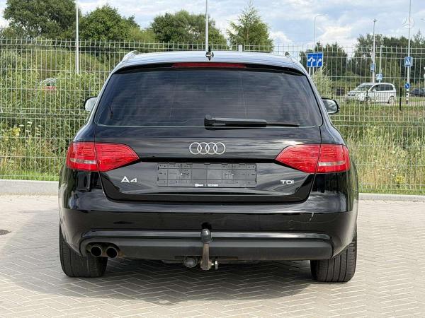 Melns Audi A4 2012 Tauragė, ar dzinēja tilpumu 1.97 L un nobraukumu 341 tūkst. km par 6200 €, foto 5 vietnē AUTOMOTO.COM.LV