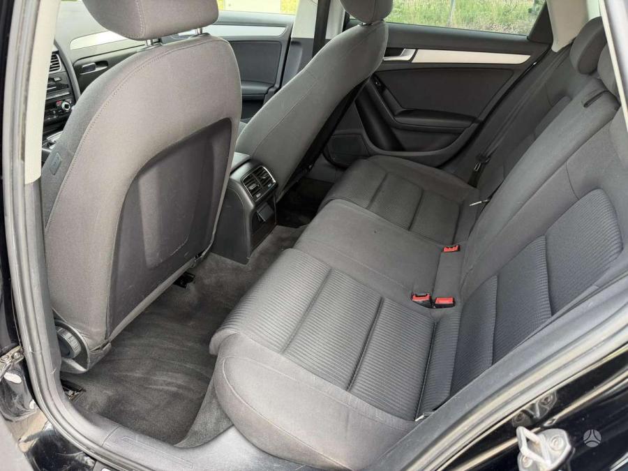 Black Audi A4 2012 in Taurage, with an engine capacity of 1.97 L and mileage of 341 thousand km for 6200 €, photo 9 on AUTOMOTO.COM.LV