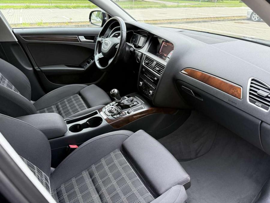 Black Audi A4 2012 in Panevezys, with an engine capacity of 2.97 L and mileage of 300 thousand km for 6900 €, photo 20 on AUTOMOTO.COM.LV