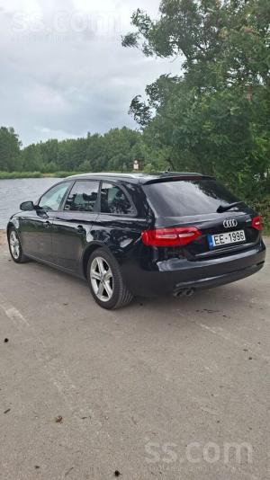Black Audi A4 2012 in Riga, with an engine capacity of 2.00 L and mileage of 261 thousand km for 7550 €, photo 3 on AUTOMOTO.COM.LV