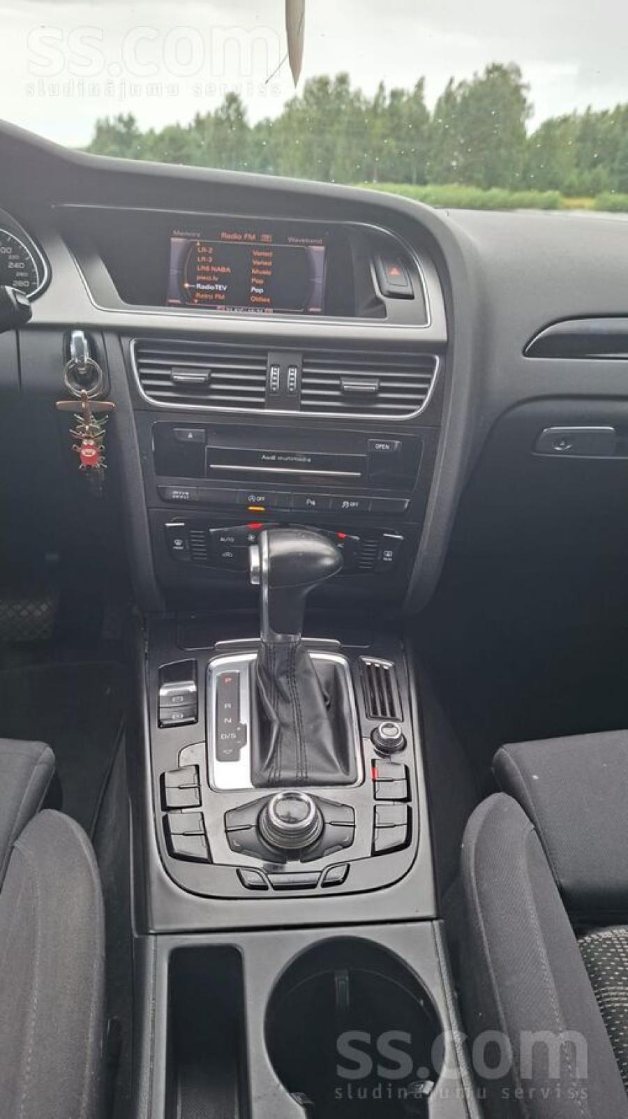 Black Audi A4 2012 in Riga, with an engine capacity of 2.00 L and mileage of 261 thousand km for 7550 €, photo 6 on AUTOMOTO.COM.LV