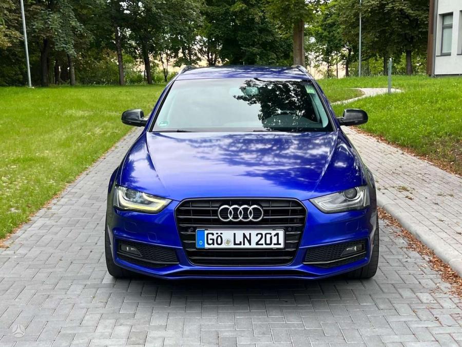 Melns Audi A4 2012 Trakai, ar dzinēja tilpumu 1.97 L un nobraukumu 263 tūkst. km par 7200 €, foto 3 vietnē AUTOMOTO.COM.LV