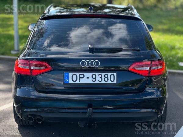 Melns Audi A4 2012 Rīga, ar dzinēja tilpumu 2.00 L un nobraukumu 363 tūkst. km par 5350 €, foto 7 vietnē AUTOMOTO.COM.LV