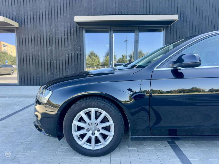 Black Audi A4 2012 in Siauliai, with an engine capacity of 1.97 L and mileage of 205 thousand km for 6550 €, photo 5 on AUTOMOTO.COM.LV