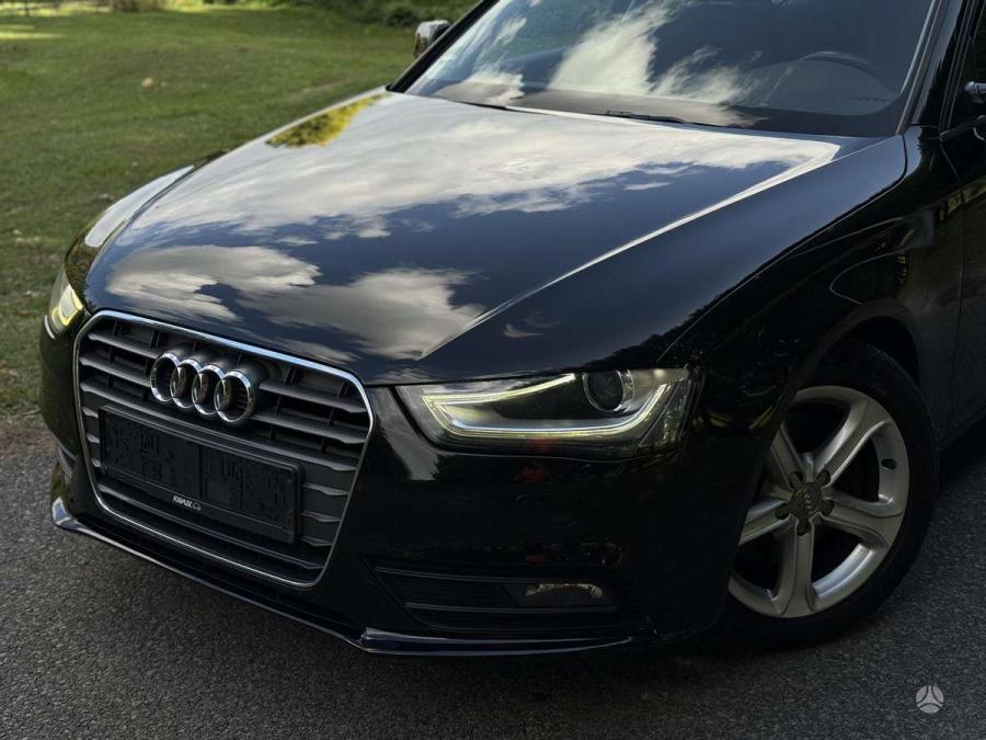 Melns Audi A4 2012 Kretinga, ar dzinēja tilpumu 1.97 L un nobraukumu 260 tūkst. km par 7999 €, foto 6 vietnē AUTOMOTO.COM.LV