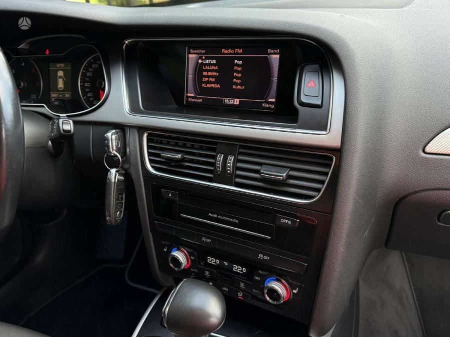 Melns Audi A4 2012 Kretinga, ar dzinēja tilpumu 1.97 L un nobraukumu 260 tūkst. km par 7999 €, foto 25 vietnē AUTOMOTO.COM.LV