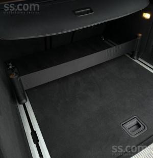 Black Audi A4 2012 in Valmiera, with an engine capacity of 3.00 L and mileage of 248 thousand km for 7200 €, photo 9 on AUTOMOTO.COM.LV