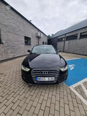 Melns Audi A4 2012 Marijampole, ar dzinēja tilpumu 1.97 L un nobraukumu 400 tūkst. km par 4800 €, foto 9 vietnē AUTOMOTO.COM.LV