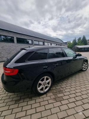 Melns Audi A4 2012 Marijampole, ar dzinēja tilpumu 1.97 L un nobraukumu 400 tūkst. km par 4800 €, foto 10 vietnē AUTOMOTO.COM.LV