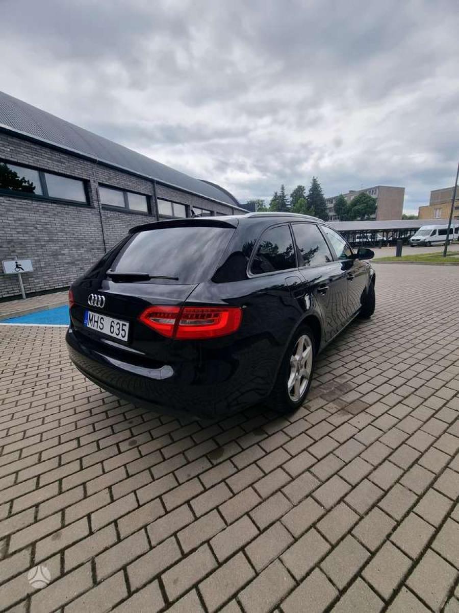 Melns Audi A4 2012 Marijampole, ar dzinēja tilpumu 1.97 L un nobraukumu 400 tūkst. km par 4800 €, foto 17 vietnē AUTOMOTO.COM.LV