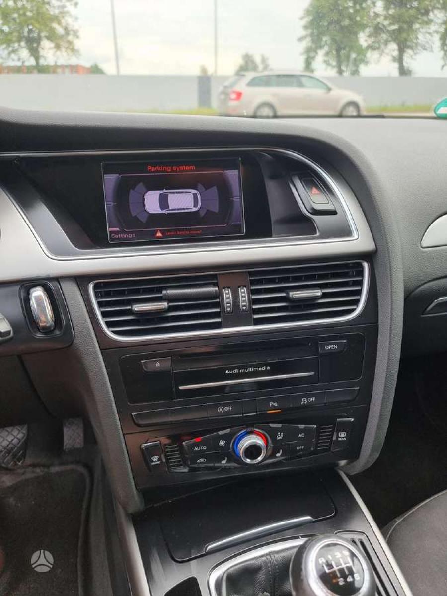 Melns Audi A4 2012 Marijampole, ar dzinēja tilpumu 1.97 L un nobraukumu 400 tūkst. km par 4800 €, foto 22 vietnē AUTOMOTO.COM.LV