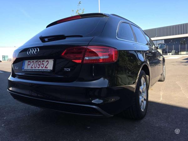 Black Audi A4 2012 in Kaunas, with an engine capacity of 1.97 L and mileage of 331 thousand km for 4990 €, photo 4 on AUTOMOTO.COM.LV