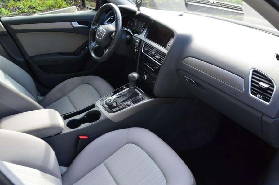 Black Audi A4 2012 in Siauliai, with an engine capacity of 1.97 L and mileage of 290 thousand km for 5300 €, photo 30 on AUTOMOTO.COM.LV