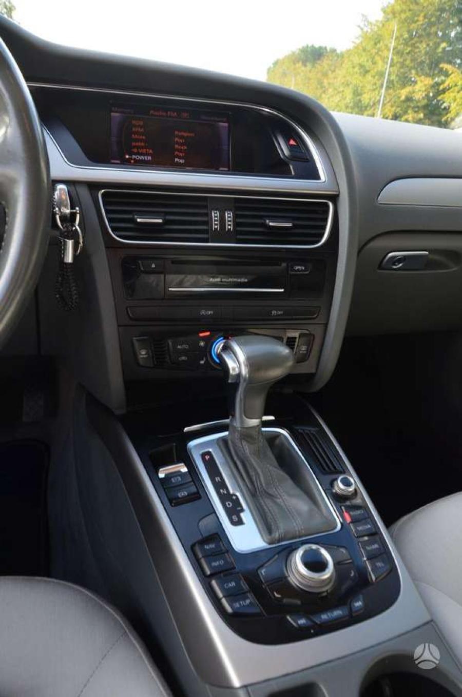 Black Audi A4 2012 in Siauliai, with an engine capacity of 1.97 L and mileage of 290 thousand km for 5300 €, photo 33 on AUTOMOTO.COM.LV