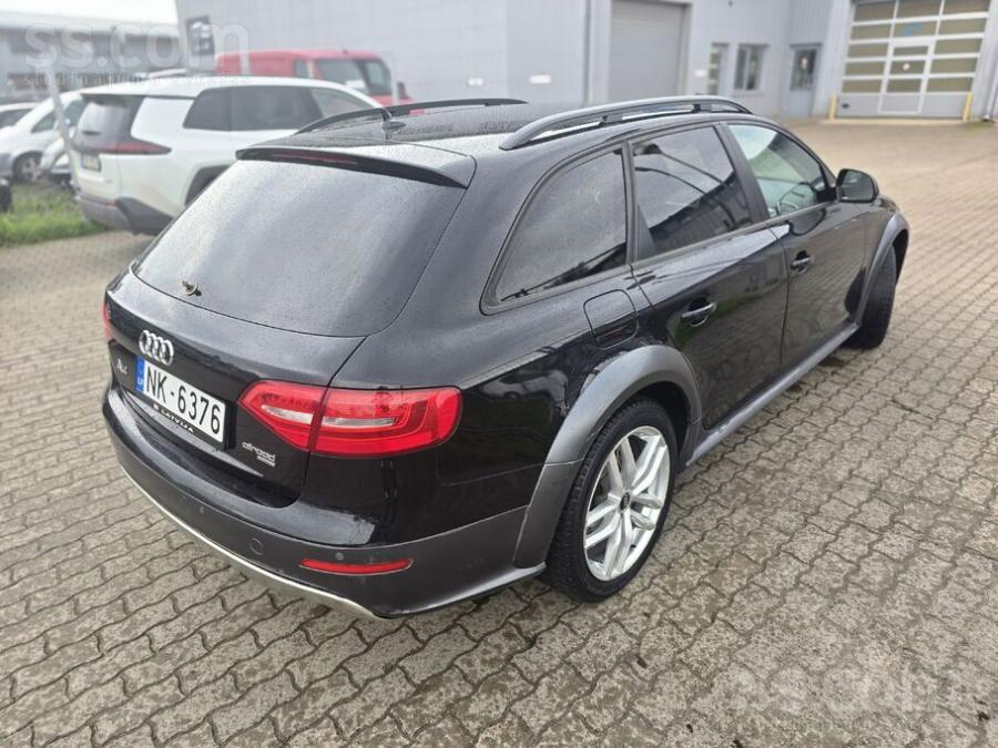 Black Audi A4 2012 in Riga, with an engine capacity of 2.00 L and mileage of 0 thousand km for 5800 €, photo 4 on AUTOMOTO.COM.LV