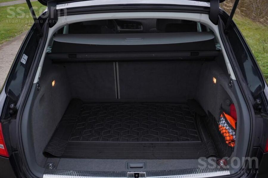 Black Audi A4 2012 in Jekabpils, with an engine capacity of 3.00 L and mileage of 215 thousand km for 6250 €, photo 4 on AUTOMOTO.COM.LV