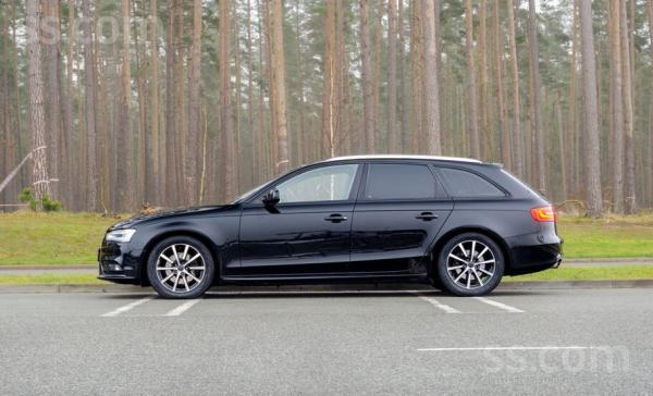 Melns Audi A4 2013 Rīga, ar dzinēja tilpumu 2.00 L un nobraukumu 295 tūkst. km par 8290 €, foto 5 vietnē AUTOMOTO.COM.LV