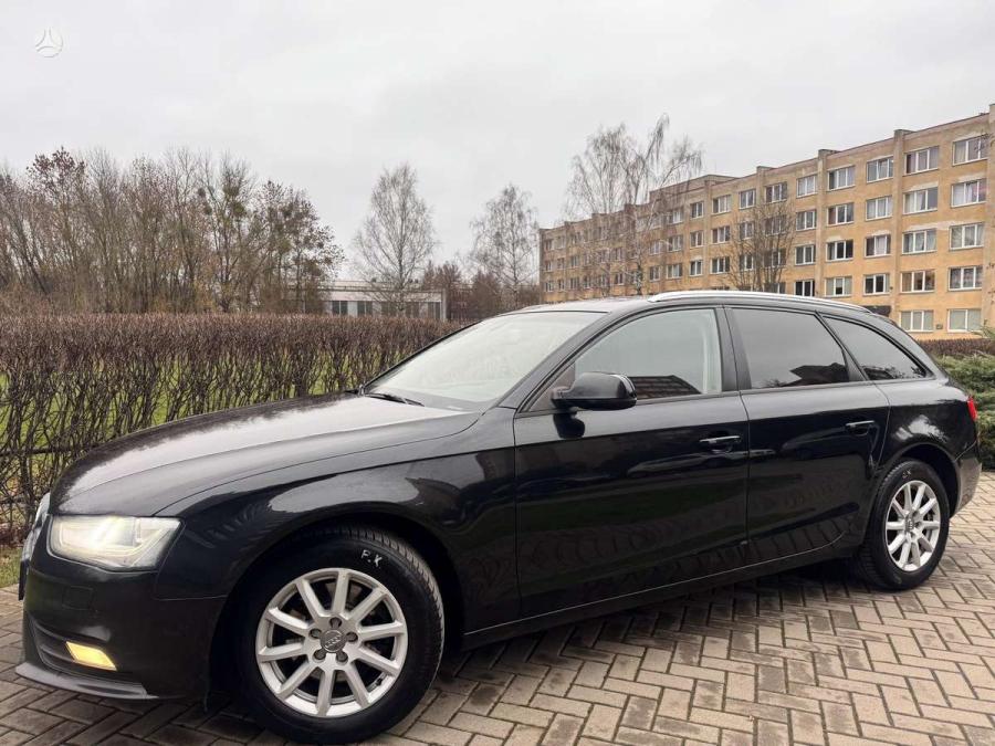 Black Audi A4 2013 in Kaunas, with an engine capacity of 1.97 L and mileage of 338 thousand km for 6000 €, photo 9 on AUTOMOTO.COM.LV