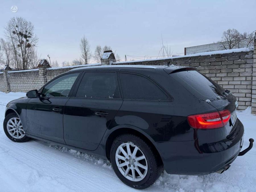 Melns Audi A4 2013 Kauņa, ar dzinēja tilpumu 1.97 L un nobraukumu 338 tūkst. km par 6350 €, foto 11 vietnē AUTOMOTO.COM.LV