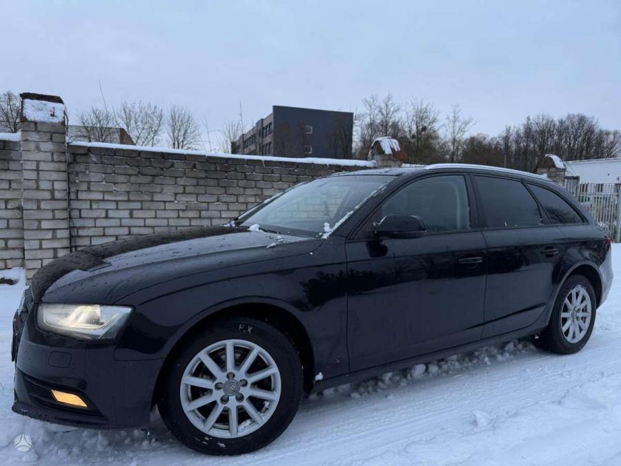 Melns Audi A4 2013 Kauņa, ar dzinēja tilpumu 1.97 L un nobraukumu 338 tūkst. km par 6350 €, foto 19 vietnē AUTOMOTO.COM.LV