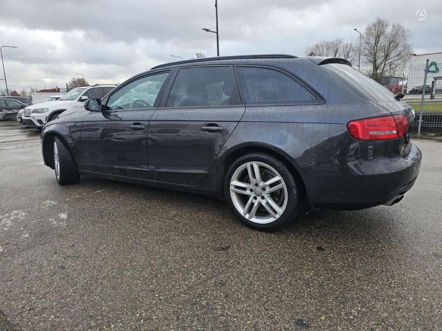 Melns Audi A4 2013 Kauņa, ar dzinēja tilpumu 1.97 L un nobraukumu 271 tūkst. km par 7499 €, foto 2 vietnē AUTOMOTO.COM.LV