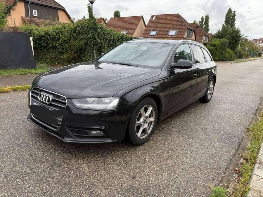 Black Audi A4 2013 in Ukmerge, with an engine capacity of 1.97 L and mileage of 355 thousand km for 5300 €, photo 1 on AUTOMOTO.COM.LV