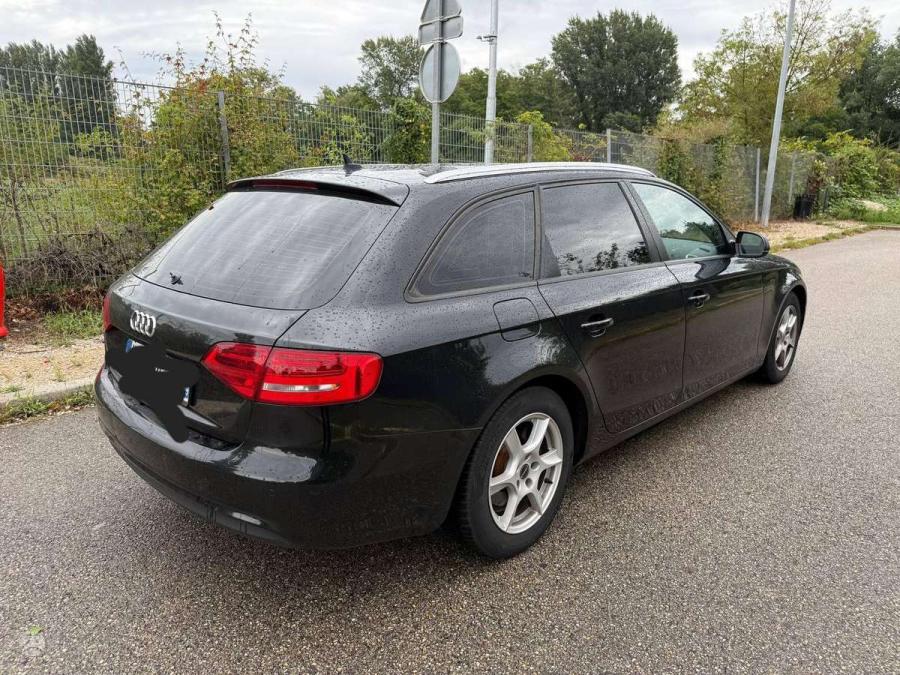 Black Audi A4 2013 in Ukmerge, with an engine capacity of 1.97 L and mileage of 355 thousand km for 5300 €, photo 5 on AUTOMOTO.COM.LV