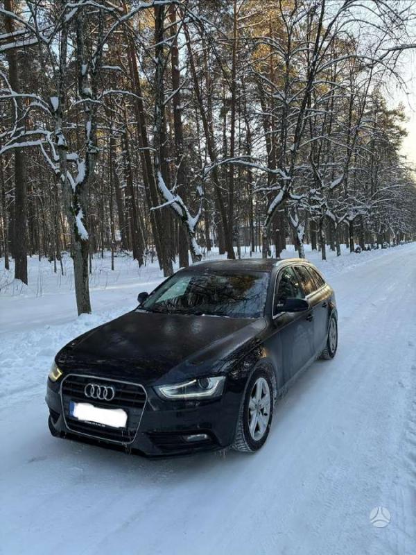 Melns Audi A4 2013 Panevēža, ar dzinēja tilpumu 1.97 L un nobraukumu 298 tūkst. km par 7200 €, foto 3 vietnē AUTOMOTO.COM.LV