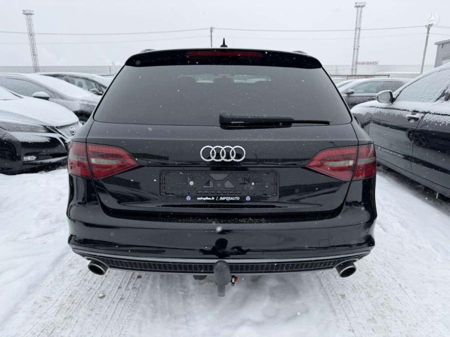 Melns Audi A4 2013 Kauņa, ar dzinēja tilpumu 1.80 L un nobraukumu 260 tūkst. km par 8900 €, foto 3 vietnē AUTOMOTO.COM.LV