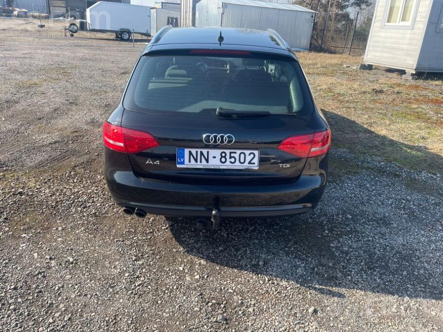 Black Audi A4 2013 in Riga, with an engine capacity of 2.00 L and mileage of 0 thousand km for 6799 €, photo 3 on AUTOMOTO.COM.LV