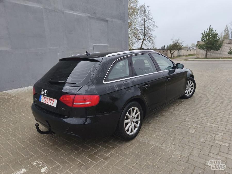 Black Audi A4 2013 in Jurbarkas, with an engine capacity of 2.00 L and mileage of 261 thousand km for 5900 €, photo 5 on AUTOMOTO.COM.LV